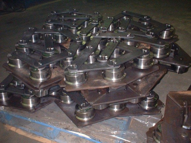 Precision-Engineered Chains for Conveyor Systems
